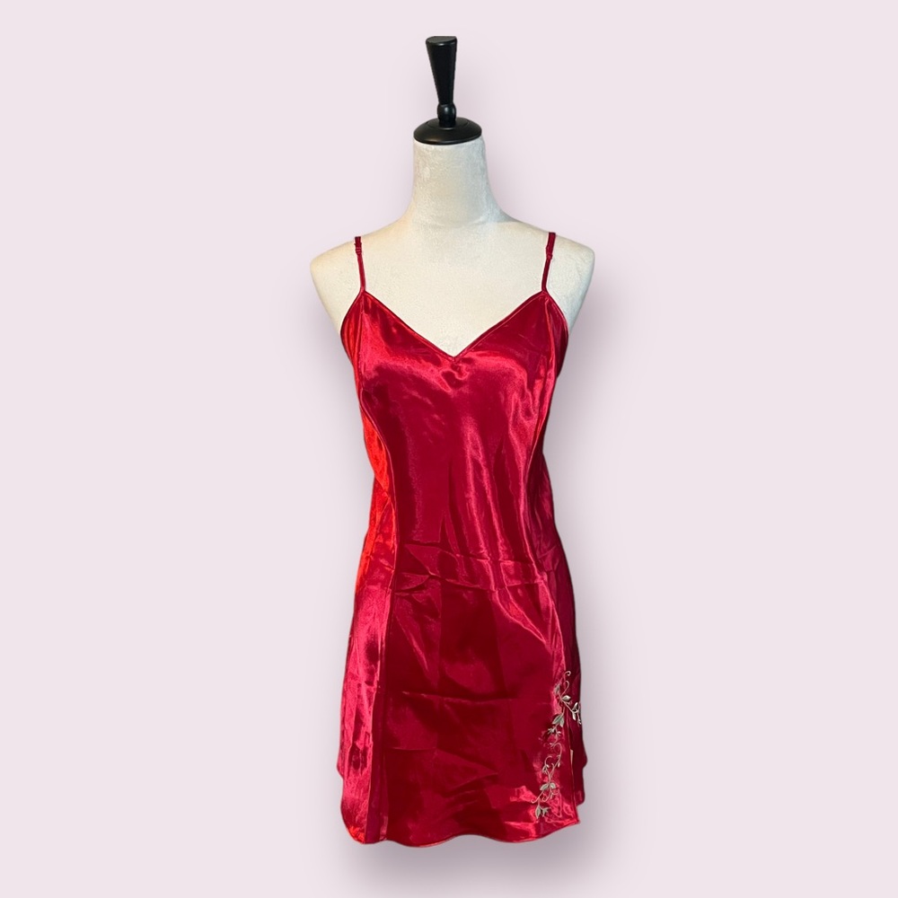 Delicates Vintage Red Rose Embroidered Slip Dress Siz… - Gem